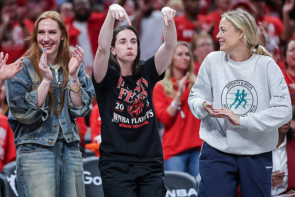 ‘Refs Couldn’t Stop Us’ | Indiana Fever Bench Mob Leader Caitlin Clark ...